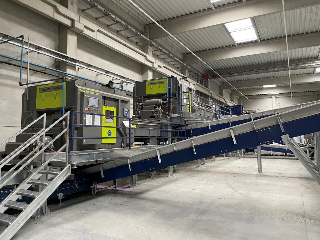 REKIS Croatia: New bottles are made from high-purity rPET. - Sesotec GmbH